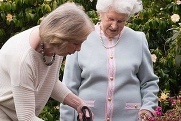 Home Instead (Yeovil, Sherborne & Bridport) Homecare, Live in Care ...